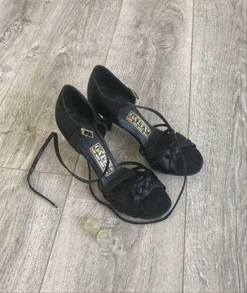 Туфли для танцев женские новые