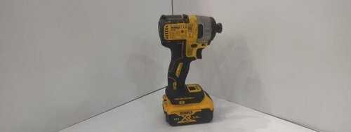 Шуруповерт Dewalt DCF887N