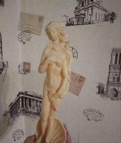 Статуэтка Венера из мраморной стружки