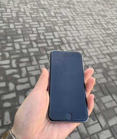 Телефон iPhone 6s 64gb