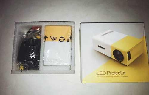 Мини проектор Led Projector YG 300