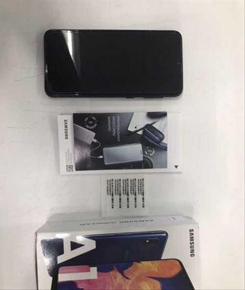 Samsung A10 blue