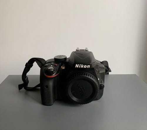 Фотоаппарат Nikon D3200 body (пробег 5570)