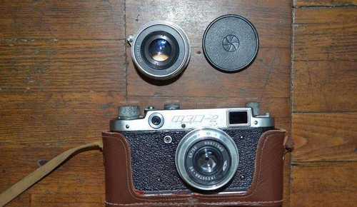 Пленочный фотоаппарат фед-2