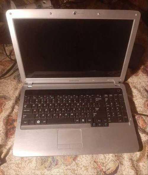 Samsung NP-R530