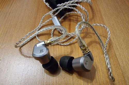 Наушники Campfire Audio Vega