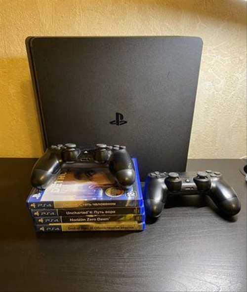 Sony playstation 4 PS4 slim