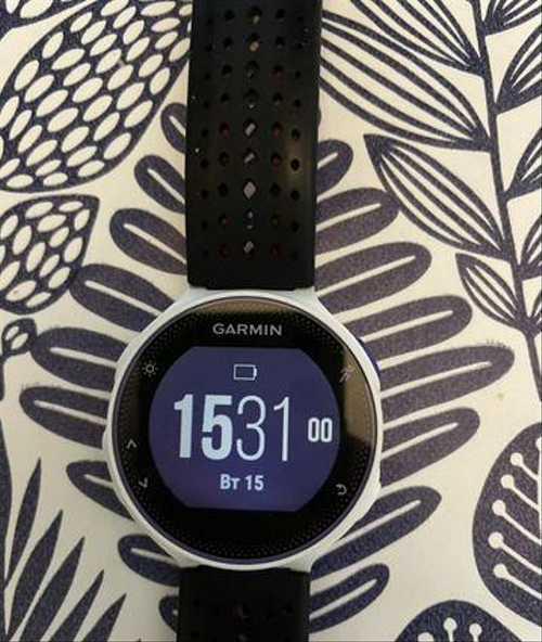 Часы Garmin Forerunner 230