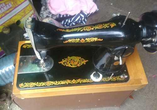 Швейная машина Подольск 2М