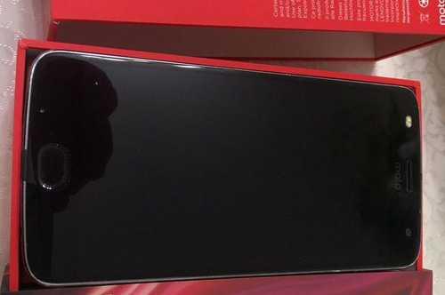 Телефон Motorolla Z2 Play
