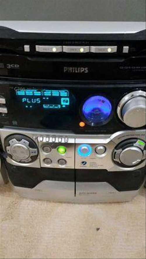 Музыкальный центр Philips FW-C700