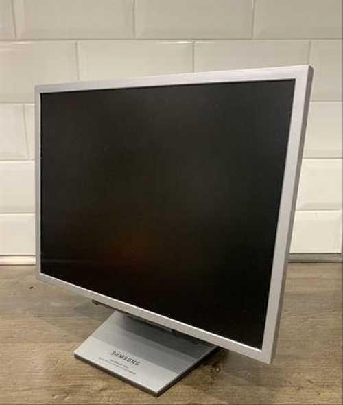 ЖК монитор 15" Samsung 152X asds