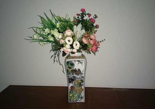 Китайская ваза с цветами