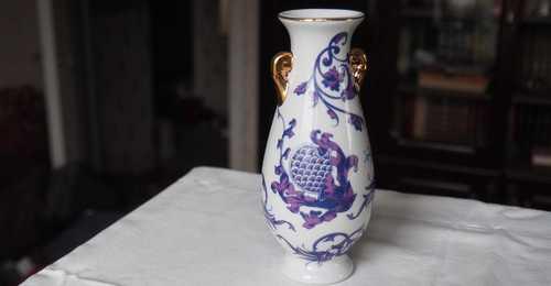 Небольшая ваза