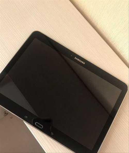 Планшет Samsung Galaxy Tab4