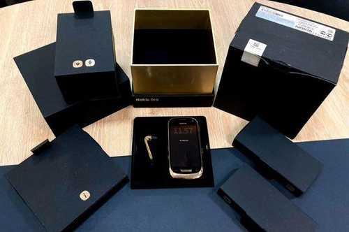 Сенсорный телефон Nokia Oro RM-749