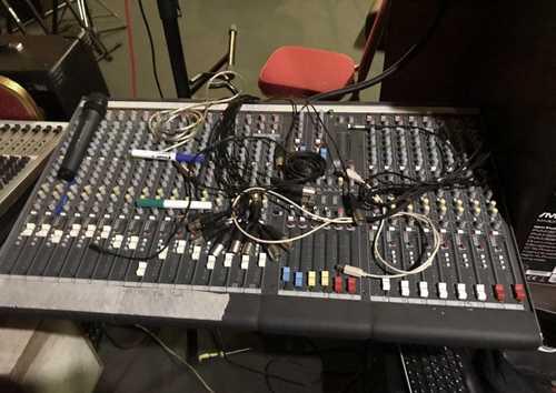 Микшерный пульт allen&heath Gl 2200