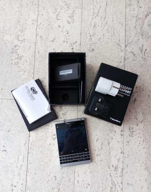 Blackberry Passport Silver Edition