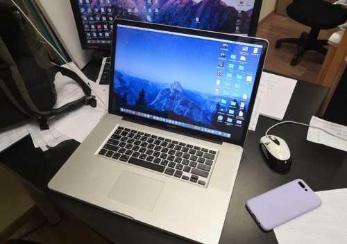 Apple MacBook Pro 17"