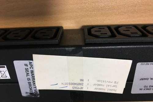 Блок розеток APC AP9565 Rack PDU Basic, 1U