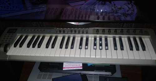 Evolution MK-449C USB/midi Controller