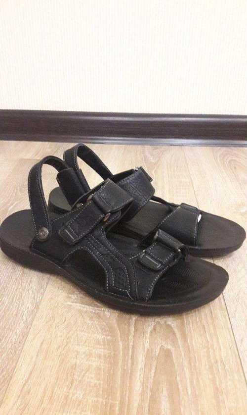 Сандалии 40р