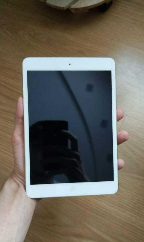 Apple iPad mini 2 16Gb Wi-Fi