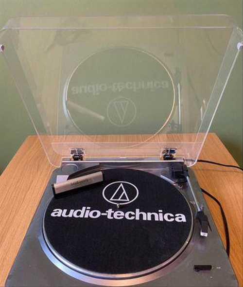 Проигрыватель виниловый Audio-Technica AT-LP60-USB