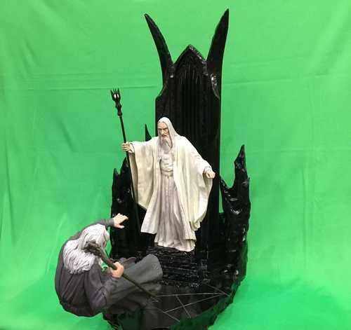 Treachery of Saruman - Gandalf vs Saruman Diorama