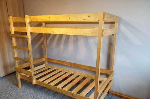 Двухъярусная кровать деревянная