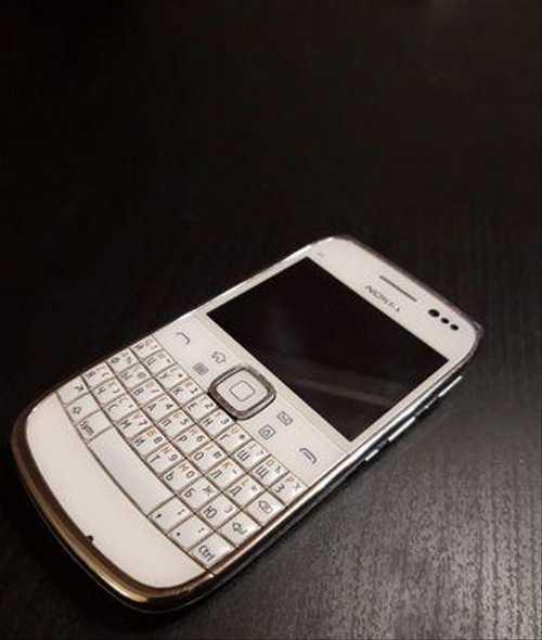 Телефон Nokia E6