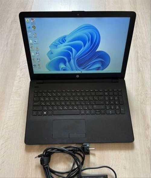 Ноутбук HP 15-bs702ur i3/SSD256