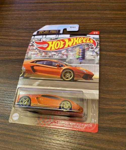Hot Wheels 1/4 mile finals Lamborghini Aventador