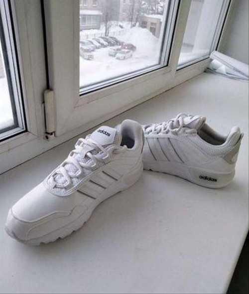 Кроссовки adidas 90s Runner