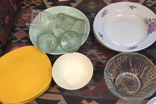 Посуда тарелки стаканы блюдо