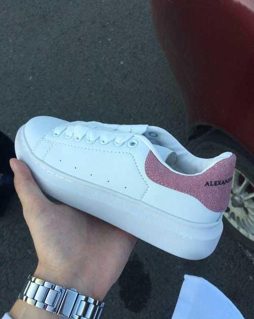 Кроссовки Alexander McQueen Lace-Up Sneaker pink