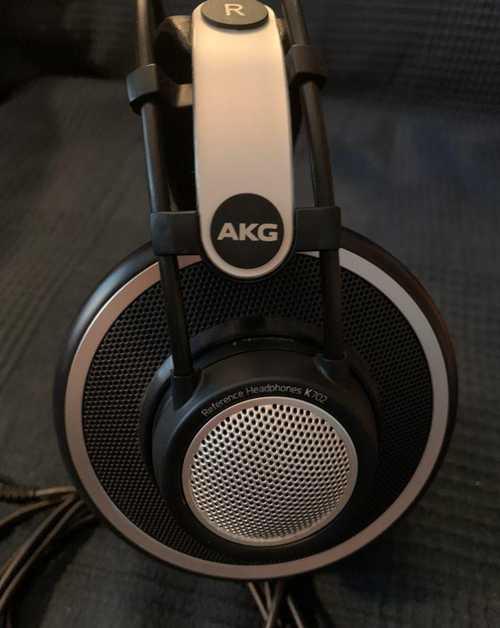 Студийные наушники AKG K702