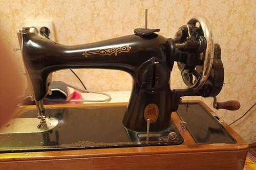Швейная машина Подольск 1А 1949