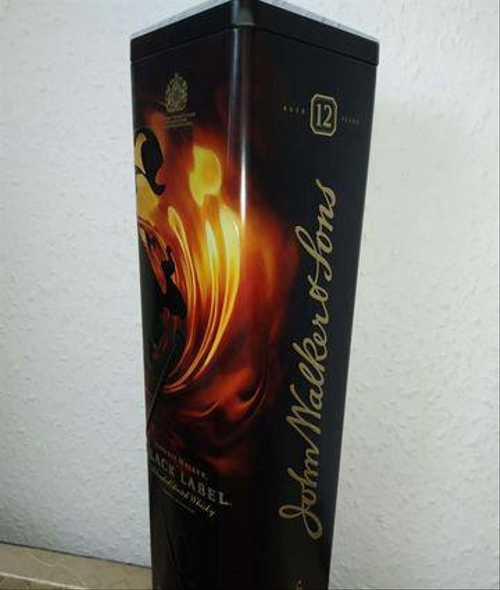 Коробка от виски Johnnie Walker. Black Label