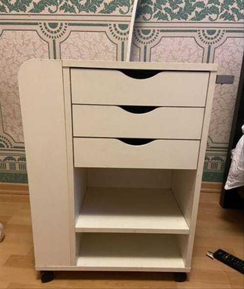 Тумбочка прикроватная и тумбочка под телевизор ике