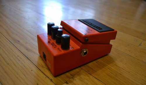 Гитарная педаль Boss MD-2 Mega Distortion