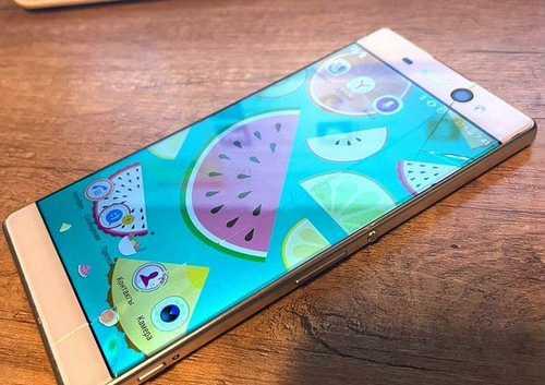 Смартфон Sony Xperia XA