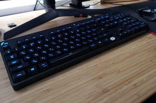 Механическая клавиатура Logitech g810