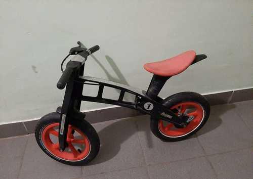 Беговел, велобег FirstBike