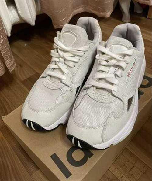 Кроссовки женские adidas falcon w