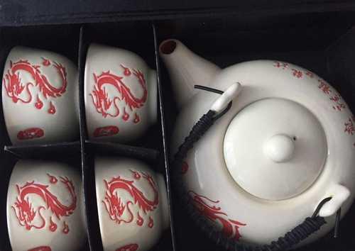 Фарфоровый чайный набор белый дракон