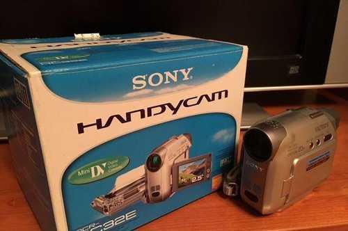 Видеокамера Sony hc32e