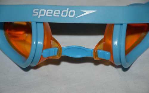 Очки для плавания Speedo