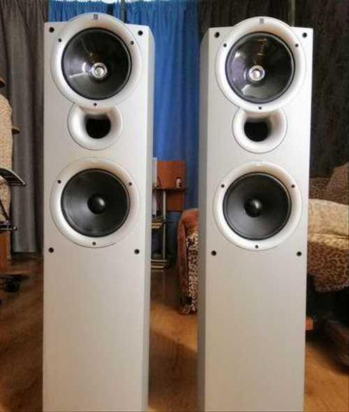 Kef Q5 (фронтальные колонки)