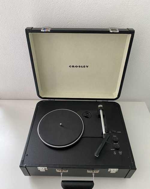 Виниловый проигрыватель Crosley Portfolio Portable